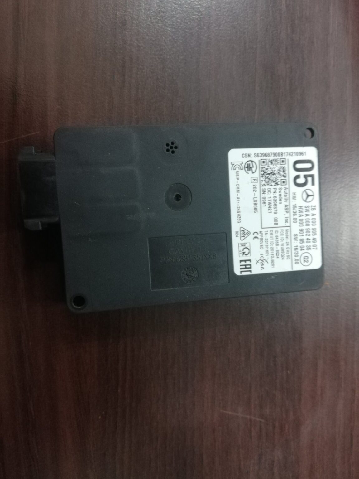 Mercedes Benz aklos zonos radaras A0009054907