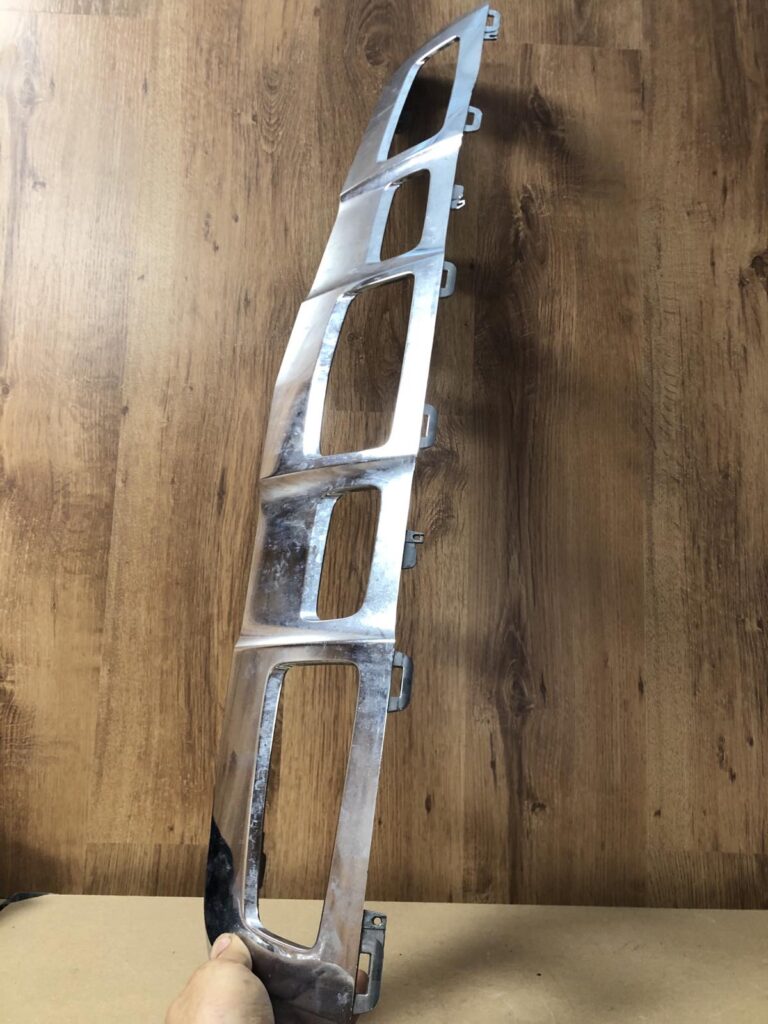 A2538851725 Mercedes Benz GLC priekinio bamperio chromas